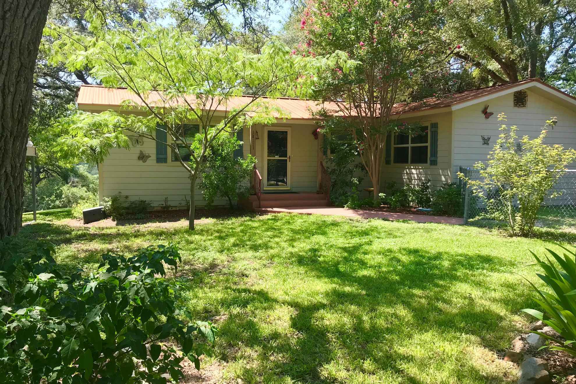 Jonestown Hideaway - Texas Ranches for Sale - Texas Ranch Brokers